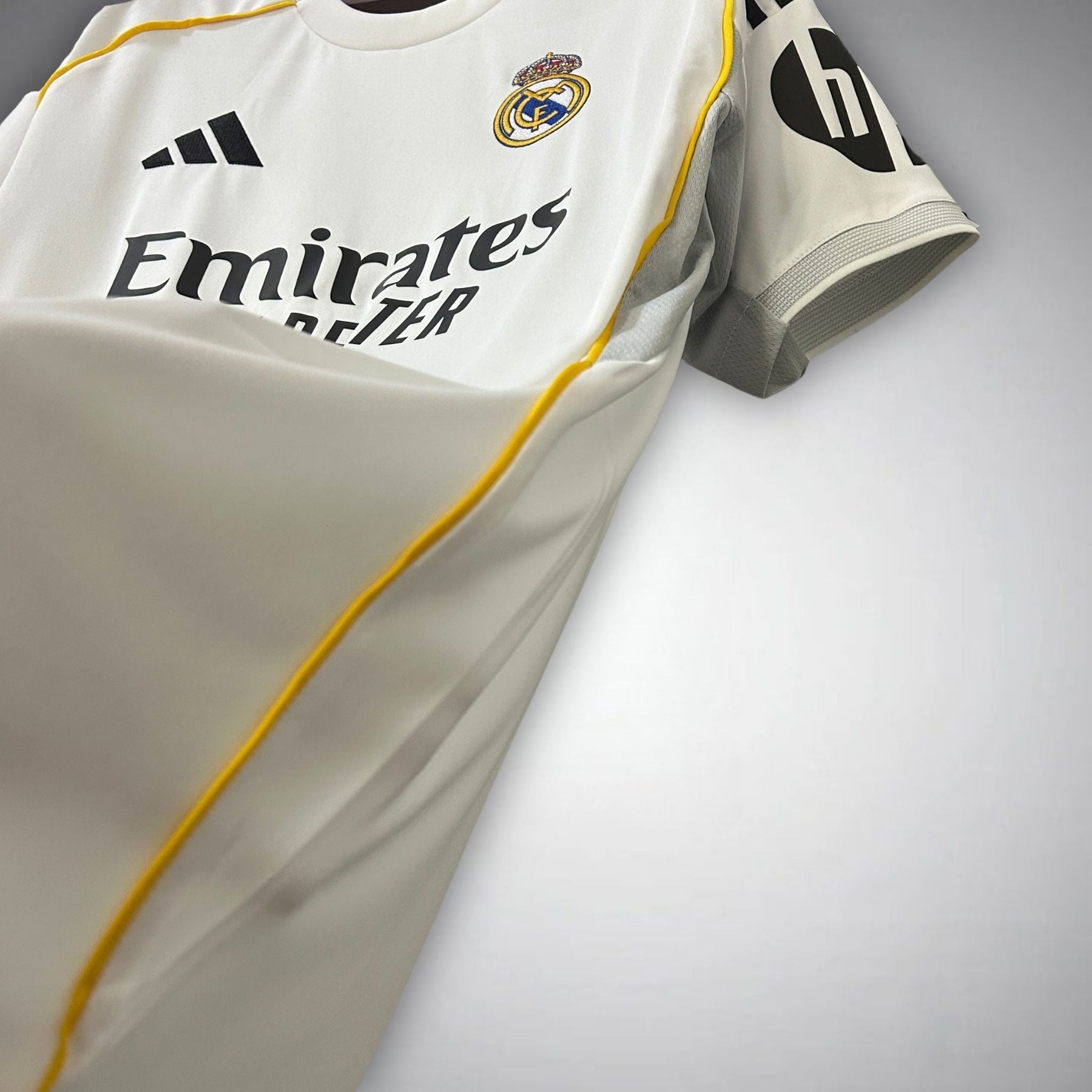 25/26 Real Madrid Home Kit - 2025 Premium Quality – FootballPrestige ...
